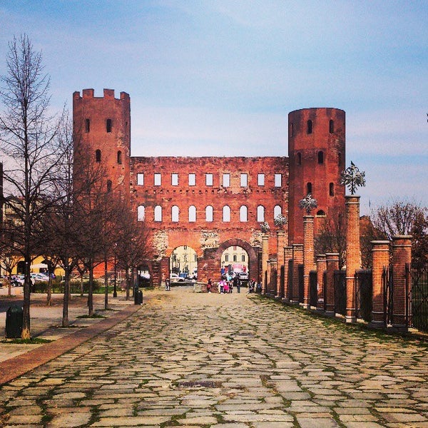 Porte Palatine - Historic Site in Centro