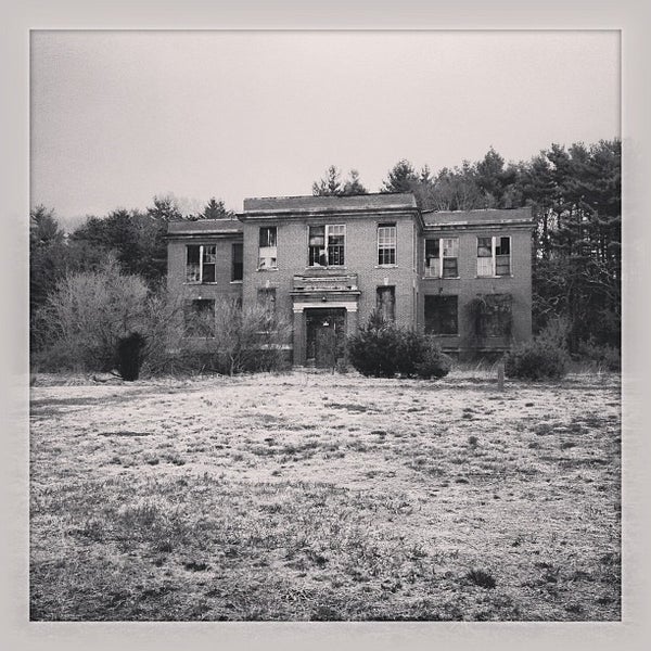 The Ladd School - Exeter, RI