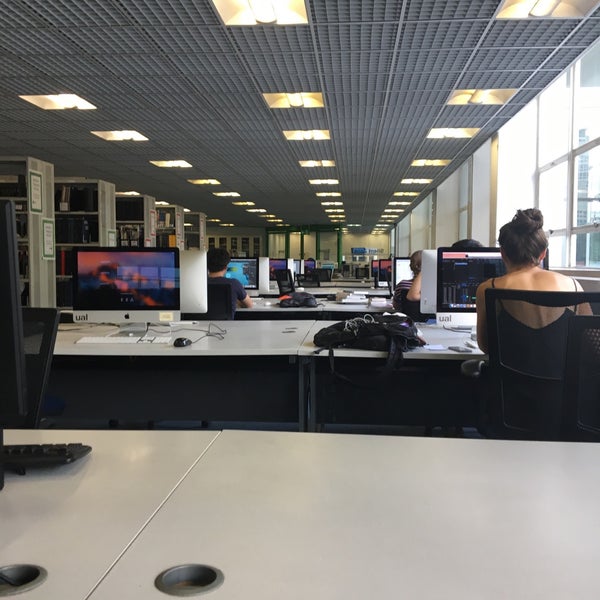 LCC Library Silent Zone - College Library in Elephant and Castle