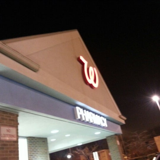 Photos at Walgreens - Belmont Central - 5600 W Fullerton Ave