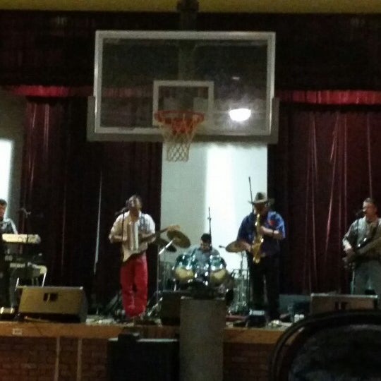 St. Hyacinth Hall - Logan Square - 2 tips