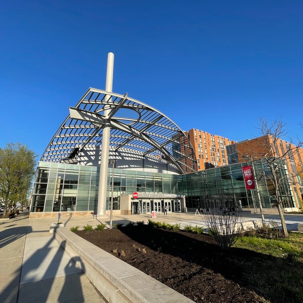 UIC Forum - University Village - Little Italy - 725 W Roosevelt Rd