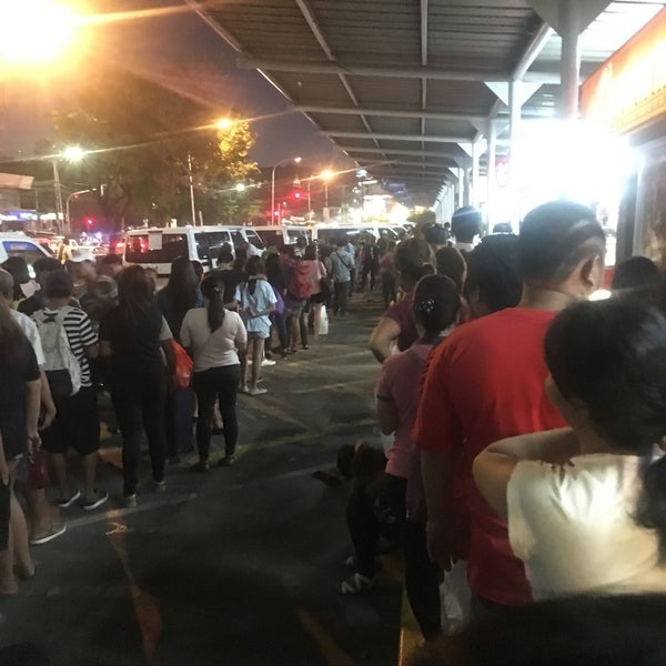 SM City Cebu Vhire Terminal - Cebu, Cebu