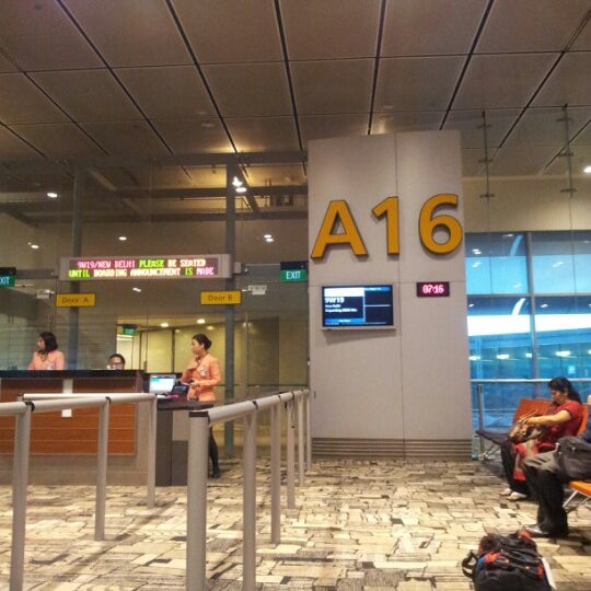 Gate A16 - Airport Gate in Changi