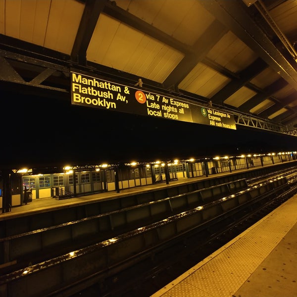 MTA Subway - 233rd St (2/5) - Wakefield - Bronx, NY