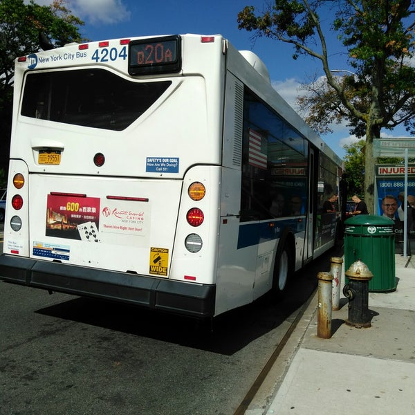 Q20A/Q20B/Q44 Bus Stop (Main Street & Union Tpke) - Briarwood - 2 tips