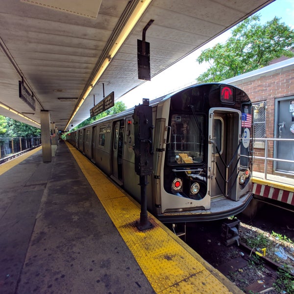 Photos at MTA Subway - Middle Village/Metropolitan Ave (M) - Middle ...