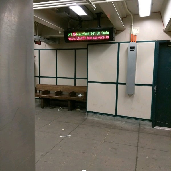 MTA Subway - 219th St (2/5) - Metro Station in Williamsbridge