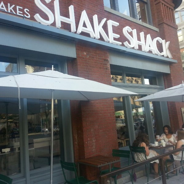 Shake Shack - Burger Joint in Penn Quarter