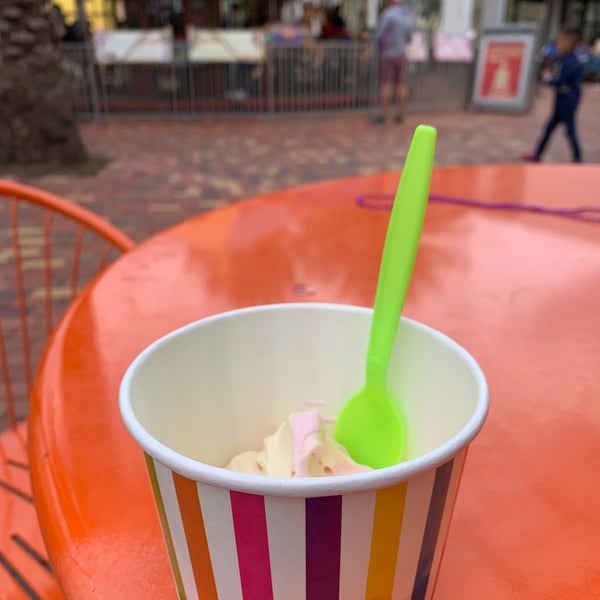 Fro-Yotopia - 9 tips from 467 visitors