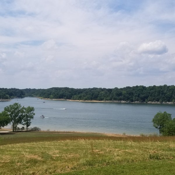 Barren River Lake State Resort Park Lodge - Hotel in Lucas