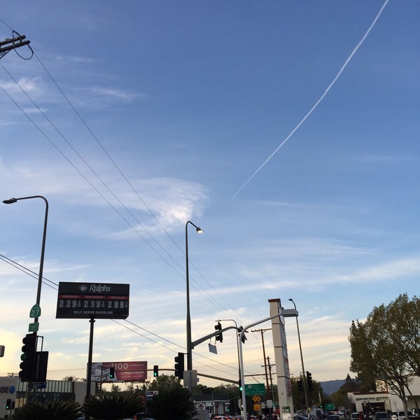 Ralphs Fuel Center - Fuel Station in Woodland Hills