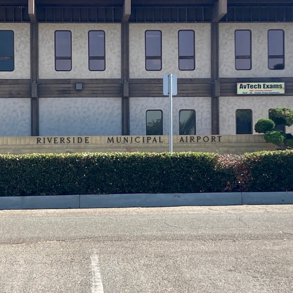 Riverside Municipal Airport - 6 tips