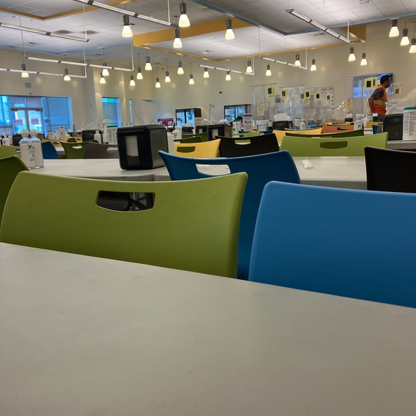 Amazon Lax9 - 12 visitors