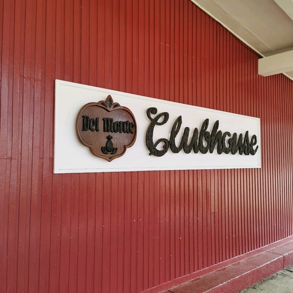 Del Monte Golf Clubhouse - Golf Course