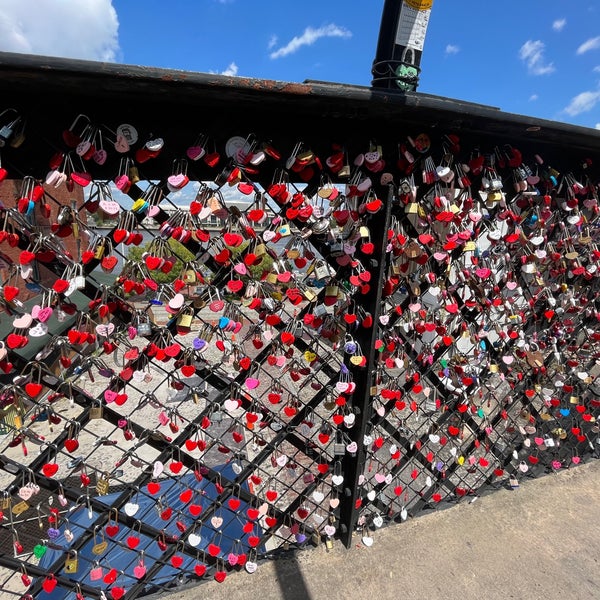 Love Lock Bridge - Historic District-North - 204 E Bay St