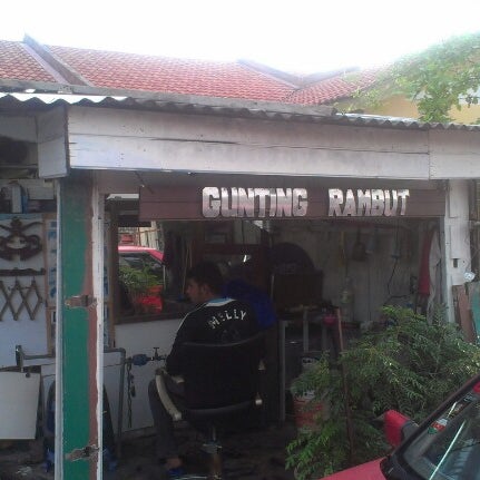 Photos at Kedai Gunting Rambut Depan Rumah Lorong 6B Taman Poli