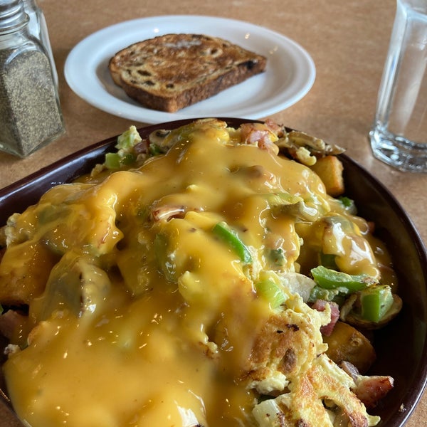 Humpty's - Huntington Hills - 5 tips from 56 visitors