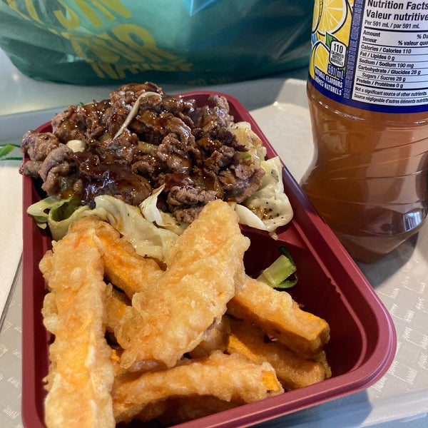 CrossIron Mills Food Court - Balzac, AB