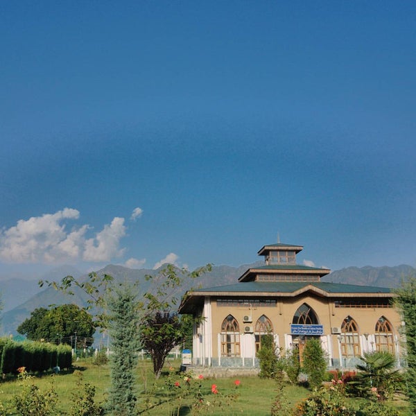 University of Kashmir - University