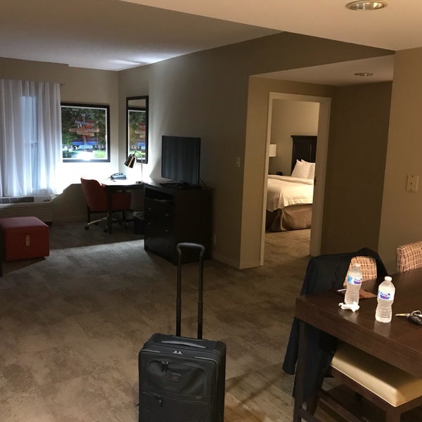 Hampton Inn by Hilton - 13 tips from 453 visitors