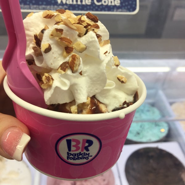 Baskin-Robbins - Ice Cream Parlor
