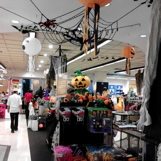 METRO Department Store - Plaza Senayan