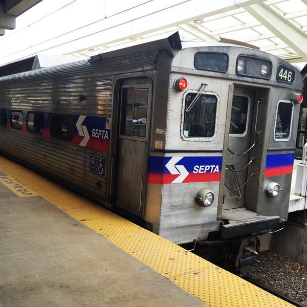 SEPTA Regional Rail Wilmington/Newark Line - Kingsessing - 7 tips from ...