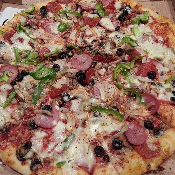 Hysen's Nizza Pizza - Pizza Place