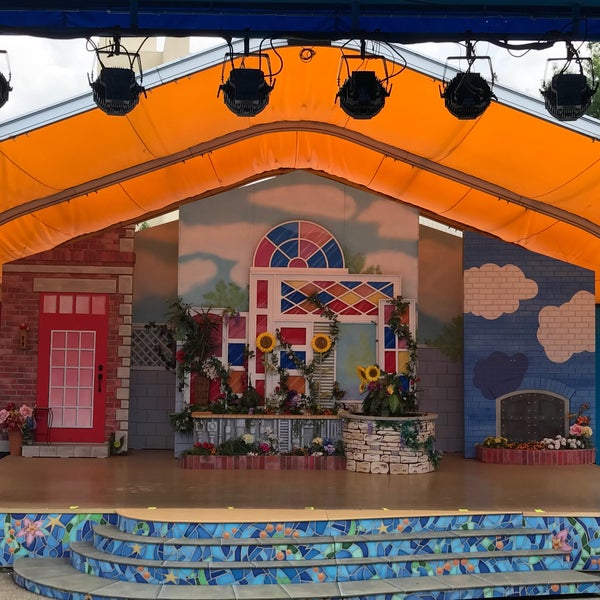 Sesame Place Neighborhood Theater