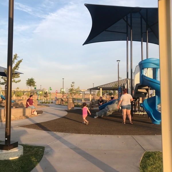 Tarina Homes Sports Complex at Mesa Marin - 2 tips