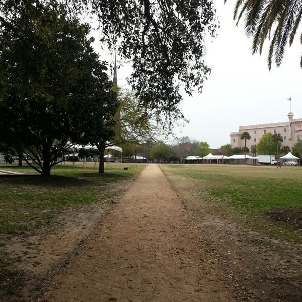 Marion Square - Downtown Charleston - 37 tips from 4604 visitors