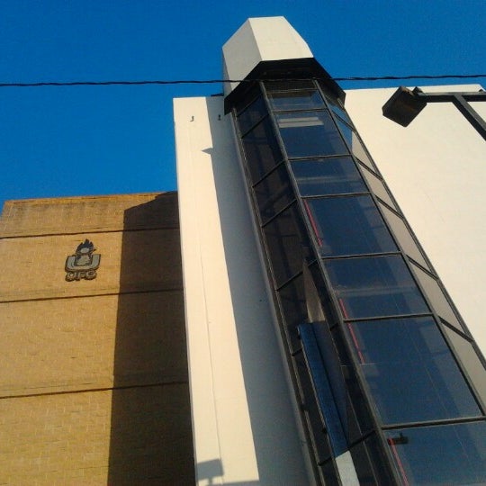 Edificio EBLE (Universidad Francisco Gavidia) - Ave. Francisco Gavidia