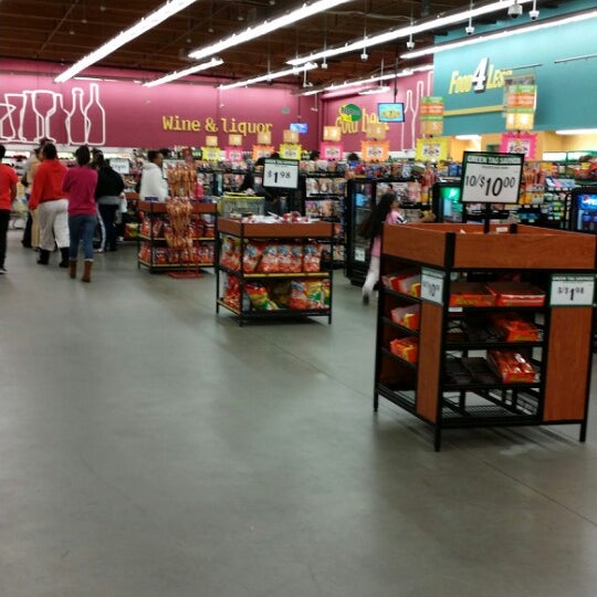 Food 4 Less - Grocery Store in San Diego