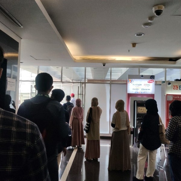 Universitas Gadjah Mada (UGM) Jakarta - University in Jakarta Selatan