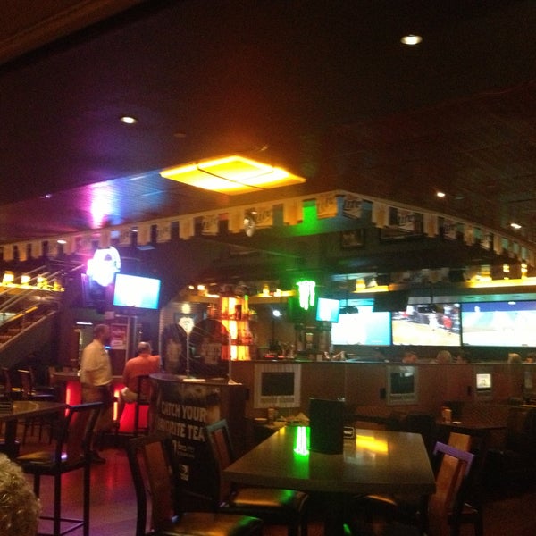 NASCAR Sports Grille - 70 tips from 4399 visitors