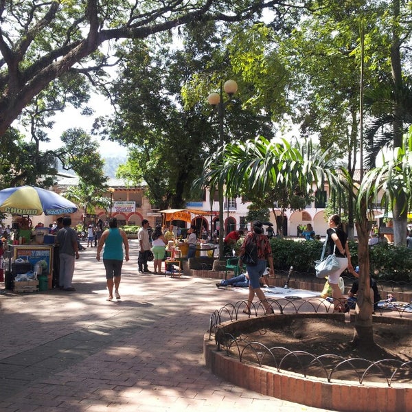 Parque Principal Villeta - Villeta, Cundinamarca