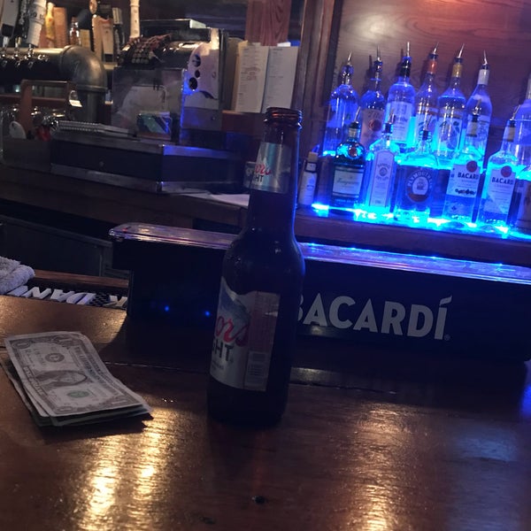 The Dugout - Bar in Kenmore