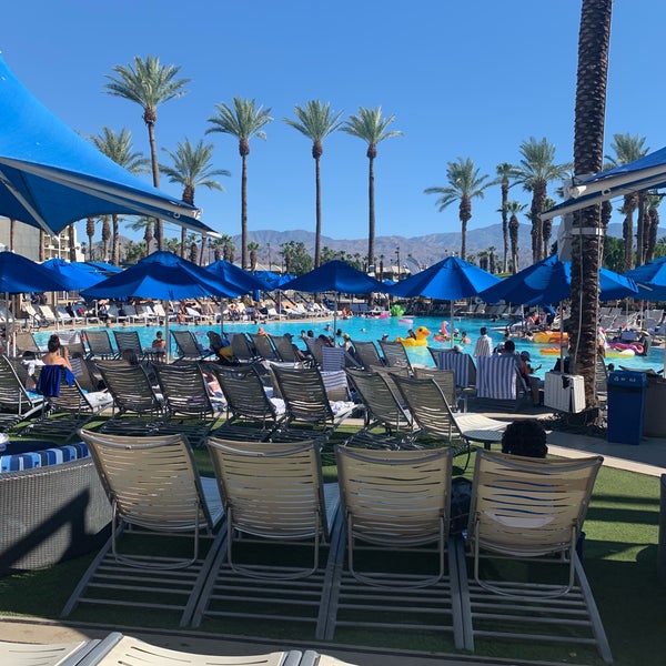 JW Marriott Oasis Bar And Grille - 4 tips