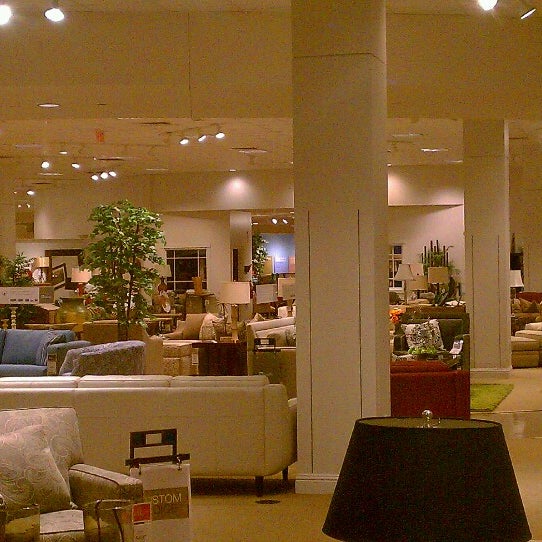 Havertys Furniture - 8049 Gaylord Pkwy
