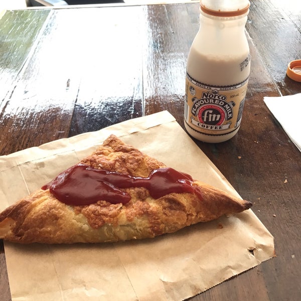 Main Beach Bakery - 24 Tedder Ave.