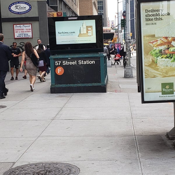 MTA Subway - 57th St (F) - Metro Station in New York