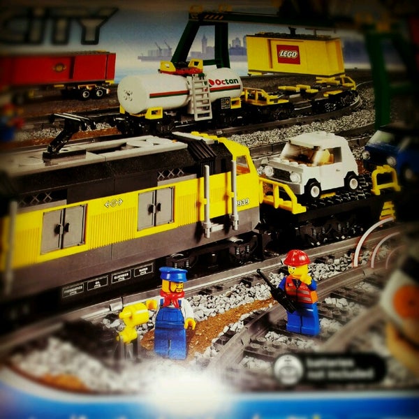 Kereta Api Mainan Lego