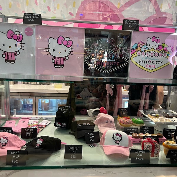 Hello Kitty Cafe - 1 tip from 115 visitors