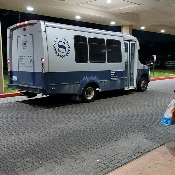 Sheraton Detroit Metro Airport - 52 tips