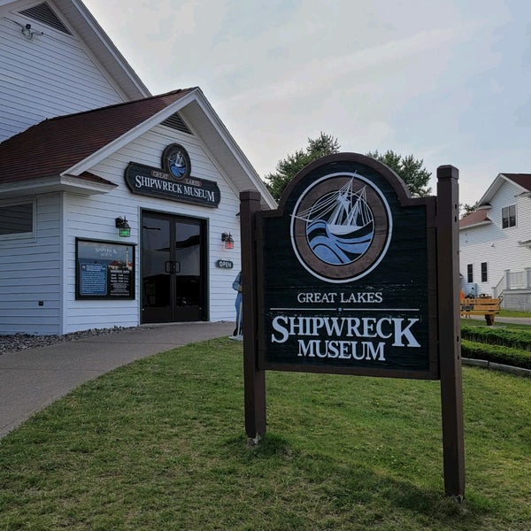 Great Lakes Shipwreck Museum - History Museum