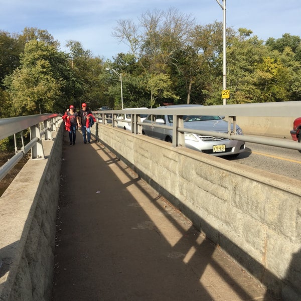 Landing Lane Bridge - 3 tips