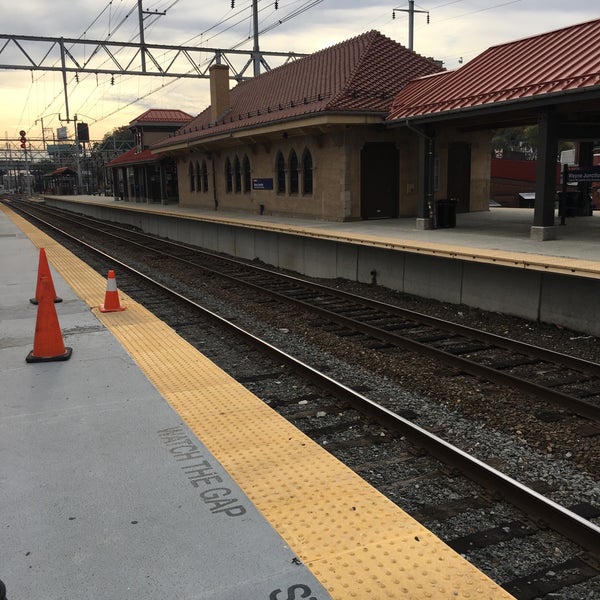 SEPTA Wayne Junction Station - Tioga - Nicetown - Philadelphia, PA