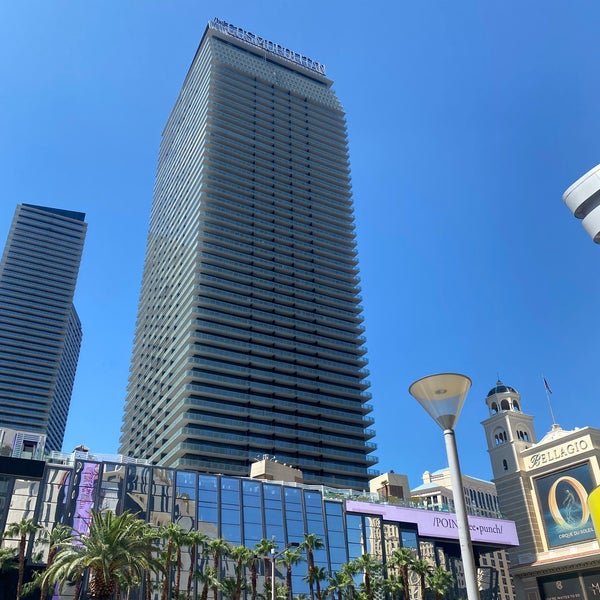 Cosmopolitan Platinum VIP Lounge - 5 tips from 763 visitors