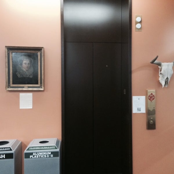 Tarlton Law Library - University of Texas-Austin - 3 tips
